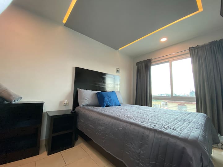 Suite 5 Estrellas Privado, Seguro - Brownsville, TX