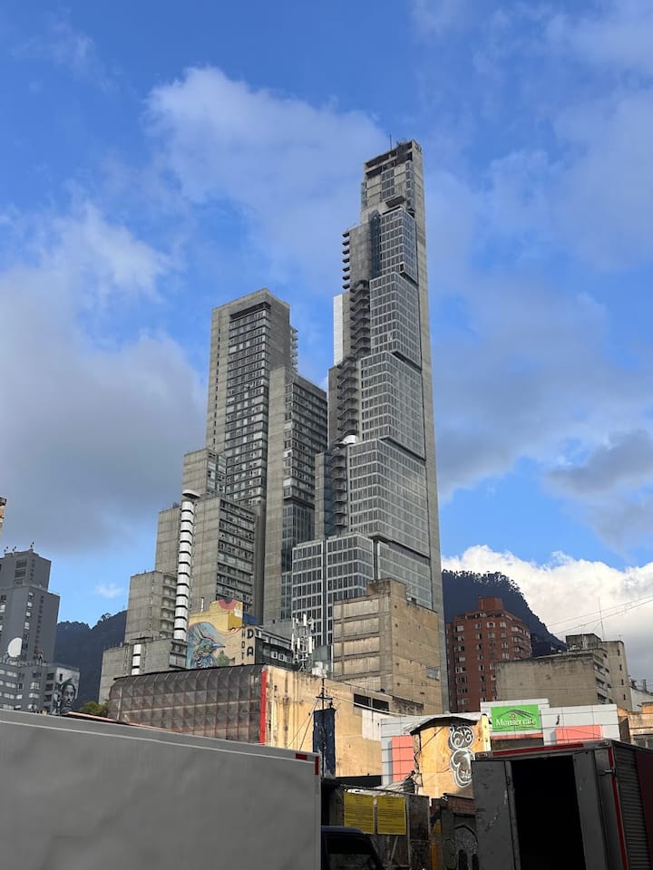 Charming Loft In Tallest Skyscraper In Colombia - Bogotá