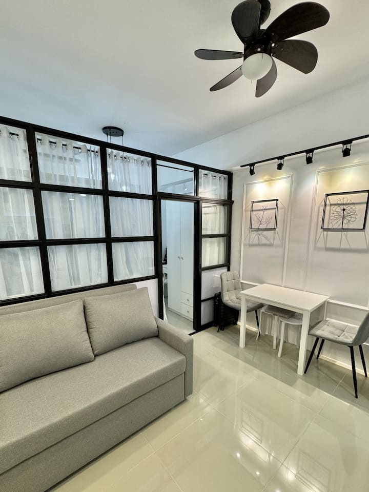 Homey White-themed 1br Bel-air, Makati Cbd - Makati
