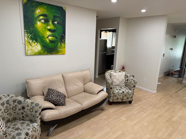 A Restful Pause On Your Journey - Calgary