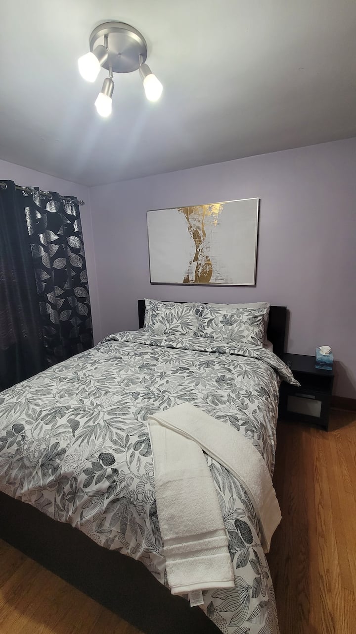 Private Room In Central Guelph Near U Of G - Guelph