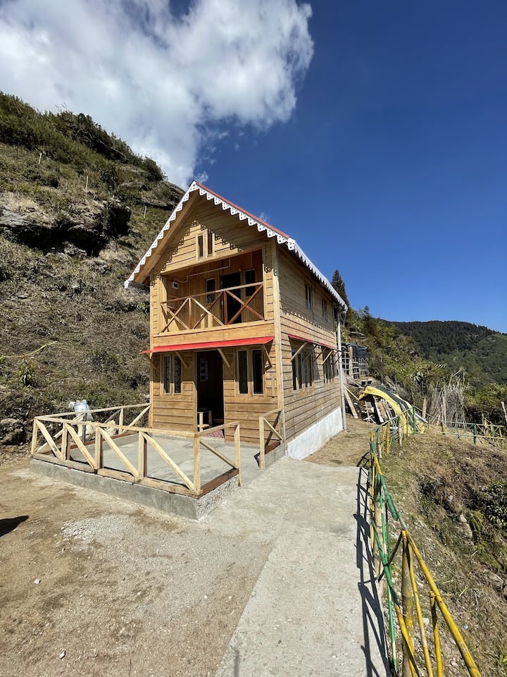 Secret Cabin In The Woods With Sunrise, Stargazing - Kurseong