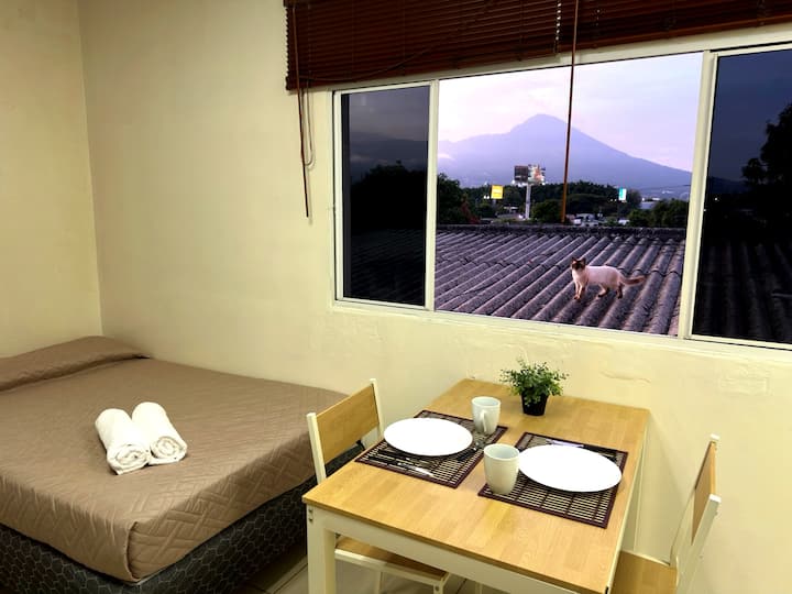 Estudio Céntrico, Estadio Cuscatlán. - San Salvador