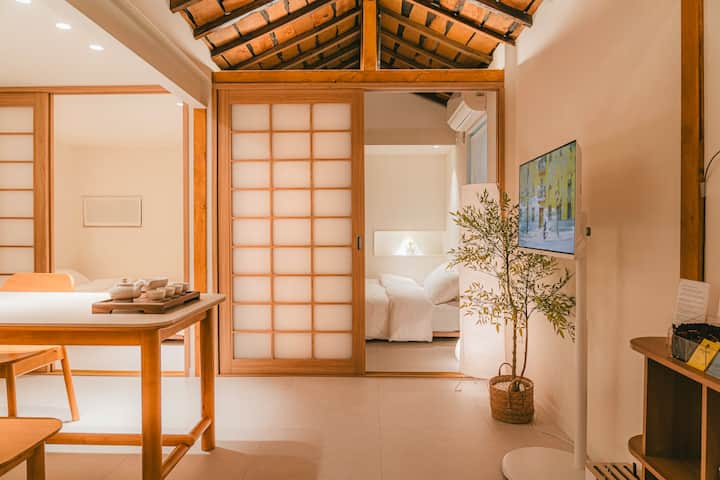 Only1팀 |한옥 Cozy Stay|홍대 연남동 신촌 | Extra Shower |연세대 - Seoul
