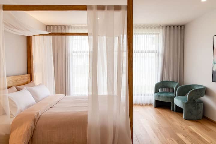 Seaside Escape: Steps From The Sand In Port Coogee - Fremantle