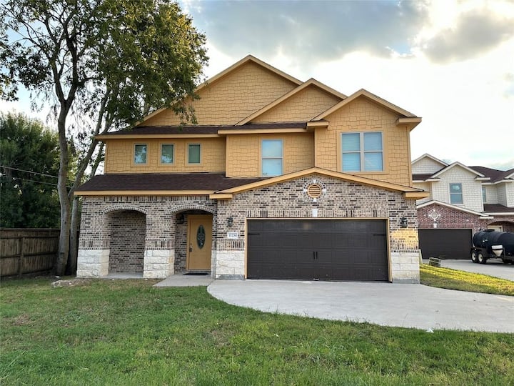 Sugar Land New Home For Lease! - Sugar Land, TX