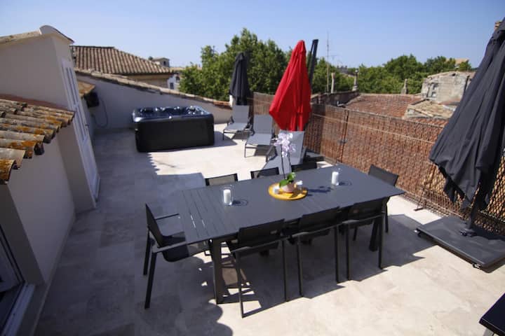 Toit Terrasse Ensoleillé Coeur De Beaucaire - Beaucaire