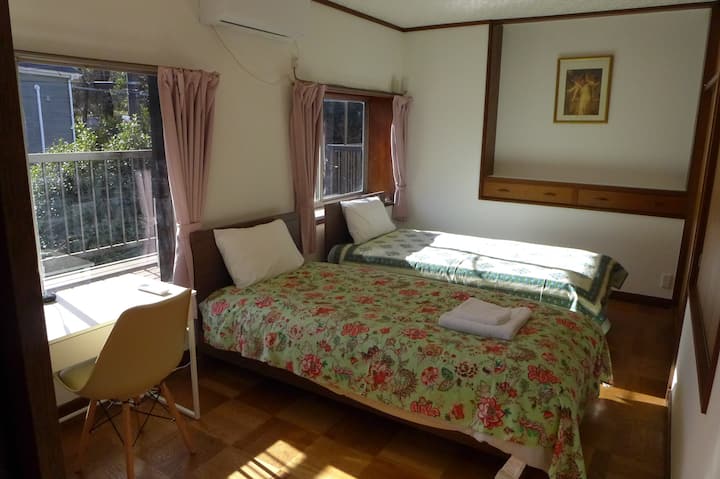 House In Green Valley, 9 People, Garden, Parking - 府中市