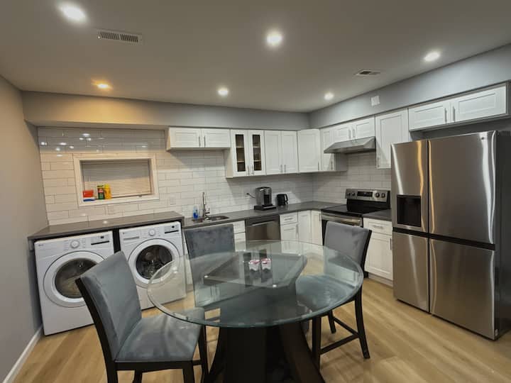 Bright & Cozy Stay In Berwyn –Perfect On Main Line - Phoenixville, PA