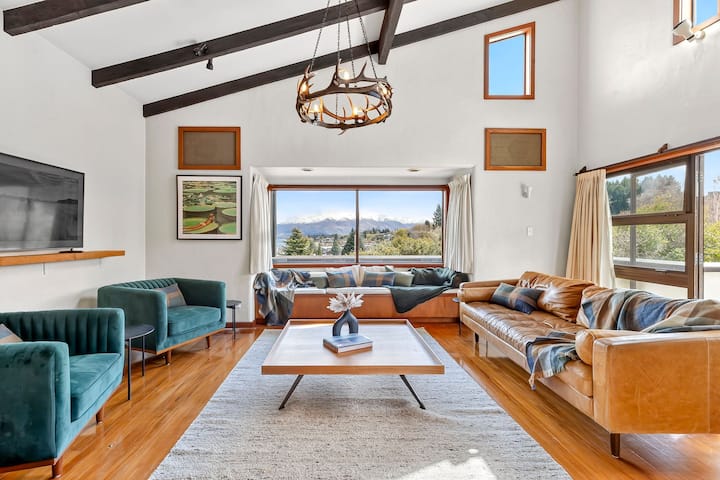 Hot Tub Time Machine! Central Wanaka - Wanaka