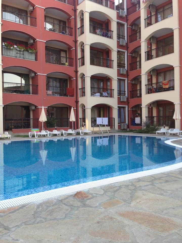 Уютная студия с балконом в Равде - Ravda