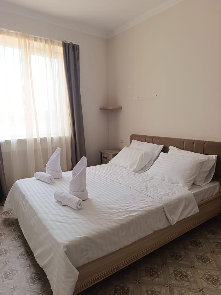 Dreamers Den Hostel And Tours - Yerevan