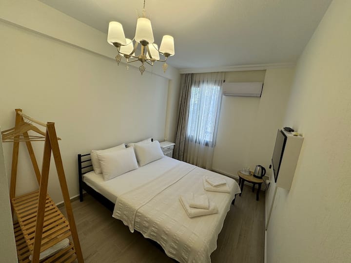 Ayvalik Merkezde Temiz  Konaklama 1 - Ayvalık