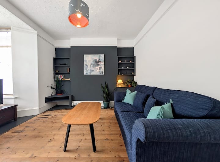 Falmouth Pad Near Town & Beaches - Falmouth