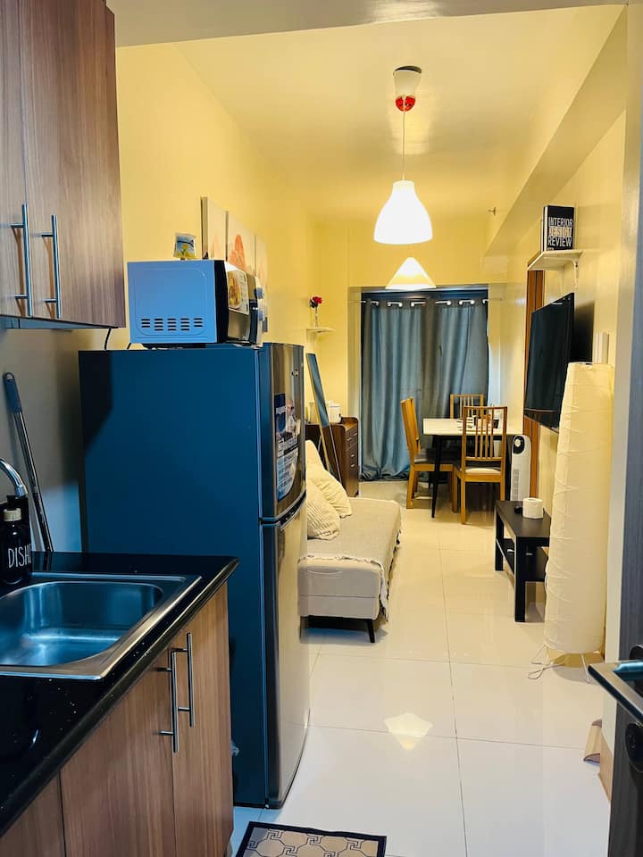 B40 12th Floor Shore 3 Moa 4pax W/50intv|cook - Pasay