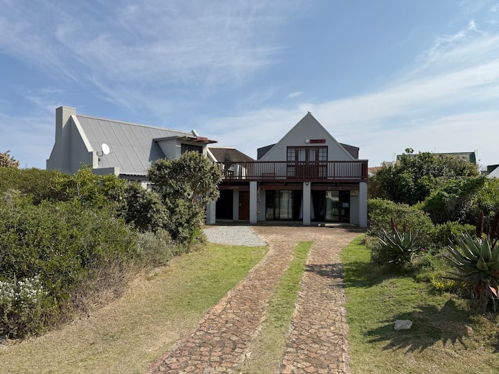 Strandloper Guest Cottage - Boggoms Bay
