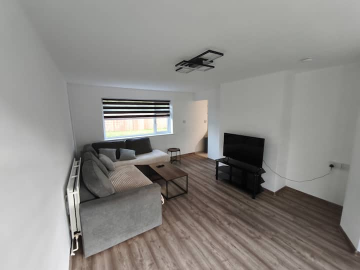 Spacious Family Home - Telford