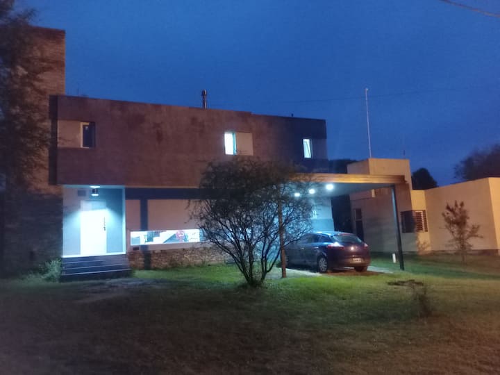 Hermosa Casa En Lomas Del Rey - Villa Carlos Paz
