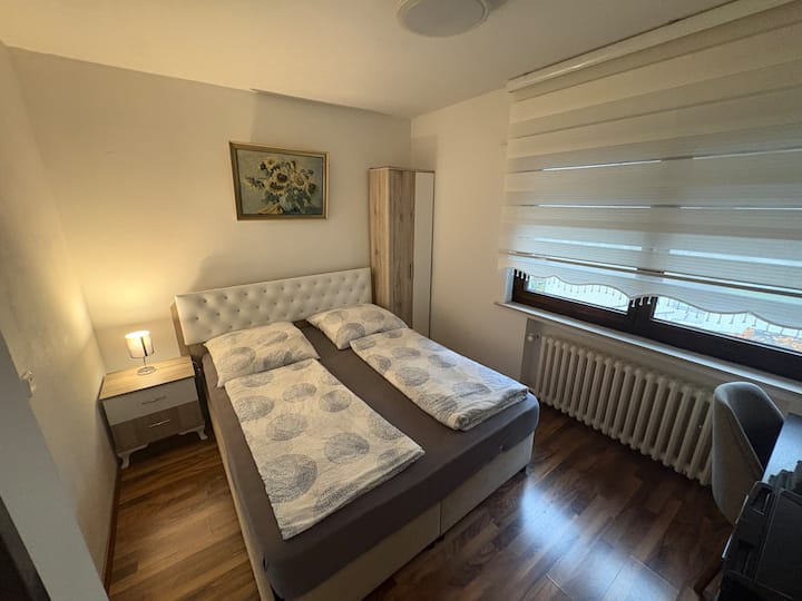 Ruhiges Doppelzimmer Mit Bad - Bonn