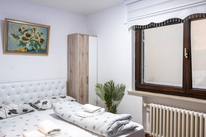 Ruhiges Doppelzimmer Mit Bad - Bonn