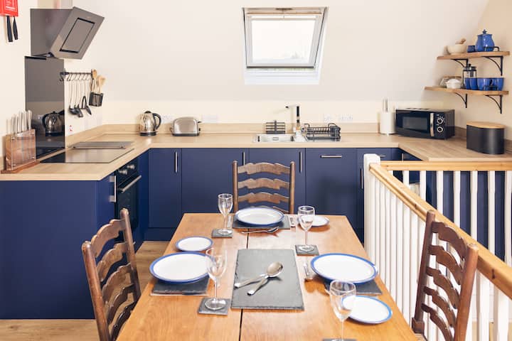 Charming Wye Valley Cottage With Garden & Parking - Ross-on-Wye