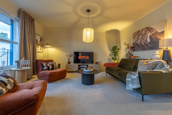 Stylish 2-bed Apt | River Walk, Wi-fi & Parking - Inverness
