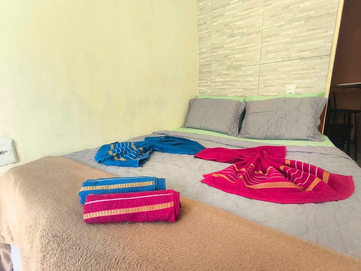 Espaço Inteiro:
5 Min Da Praia – Ideal P/ Casal - Arraial do Cabo