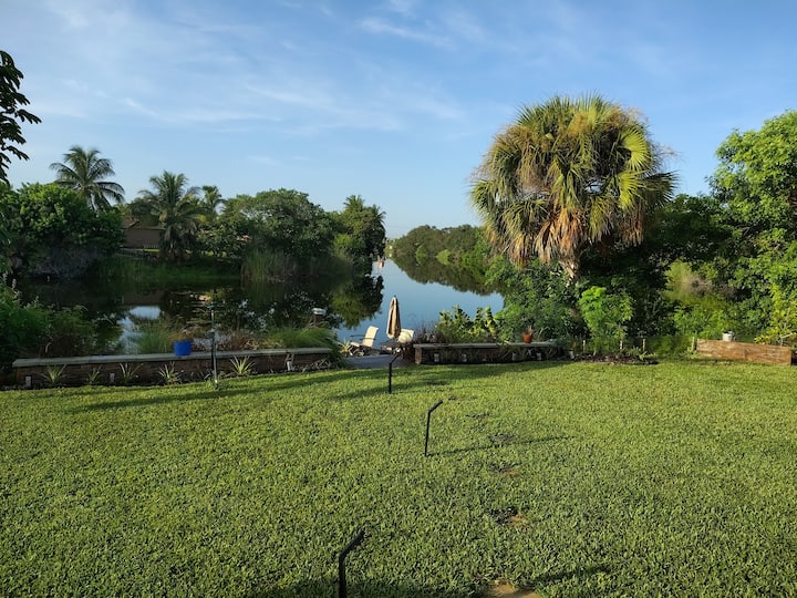 Lowest Weekly Lakefront Rental - Pompano Beach, FL