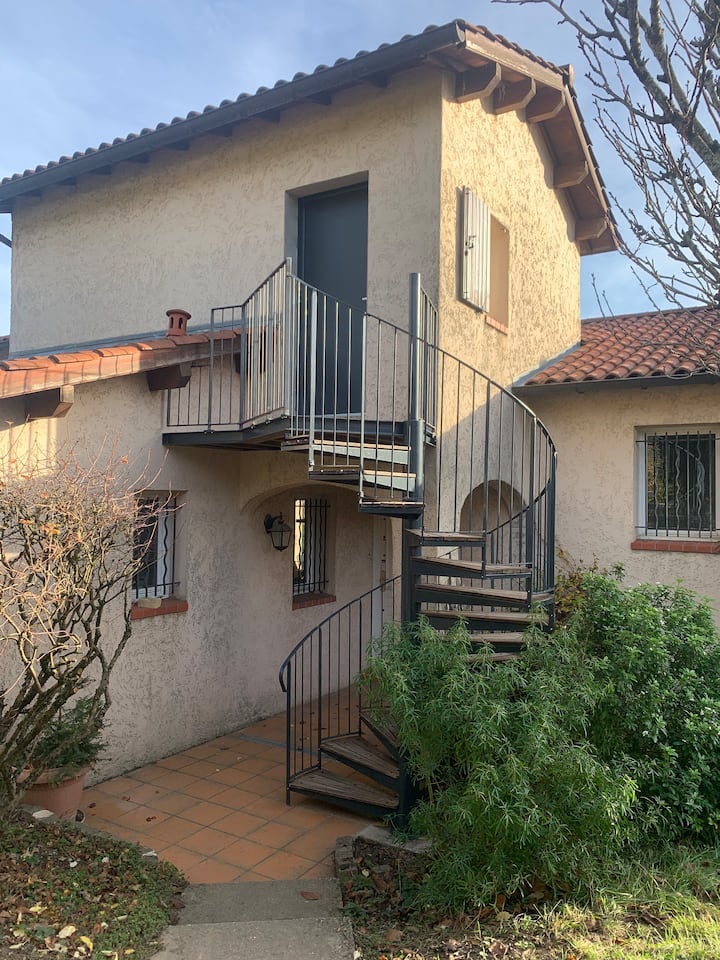 Belle Chambre/studio Vue Splendide Sur Les Alpes - L'Arbresle