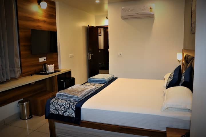 Bhagirathi And Alaknanda Rivers - Devprayag