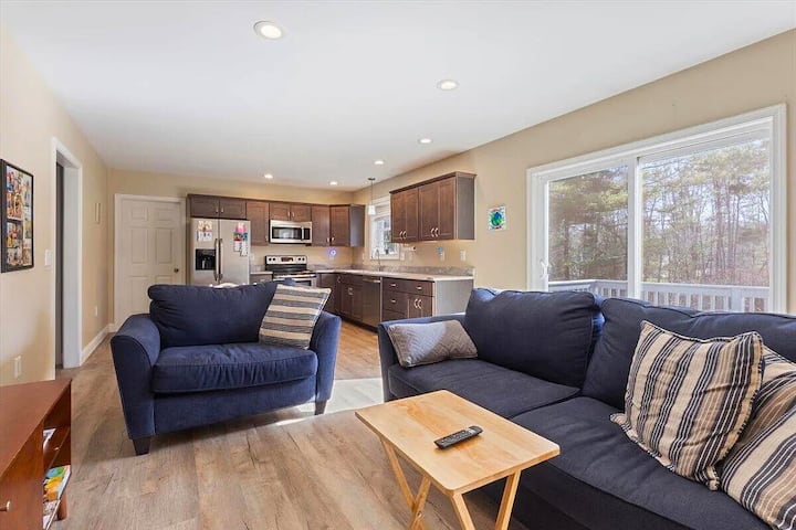Charming 2br Guest Suite W/ Backyard Trails - Portland, ME