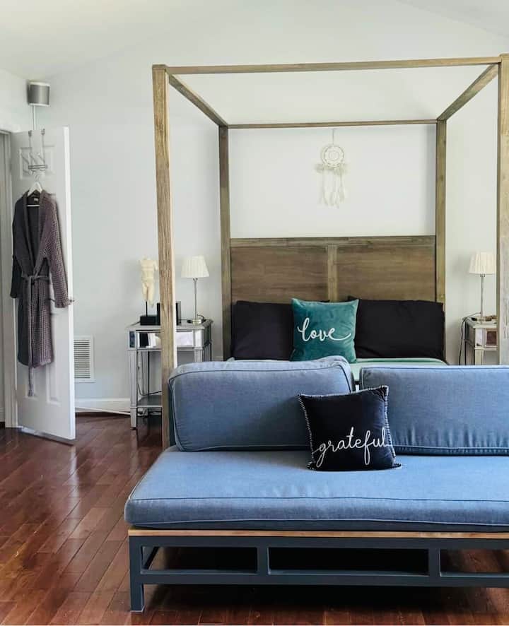 Titan Private Lux Bedroom W/ Spa-like Bathroom - Arlington, VA