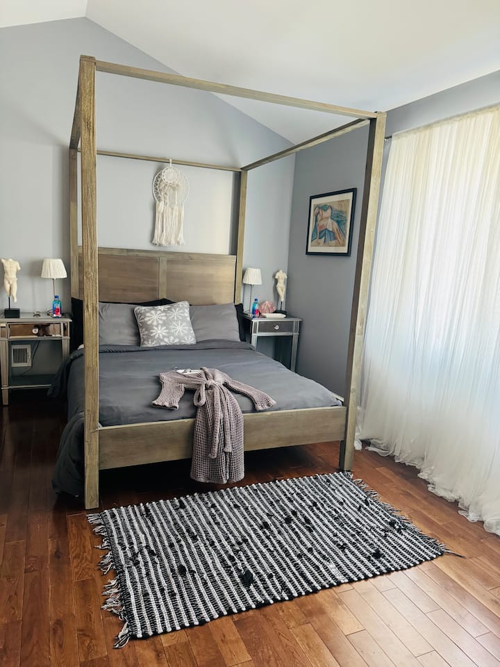 Executive Luxury Zen Suite W/ Spa-style Bathroom - Arlington, VA