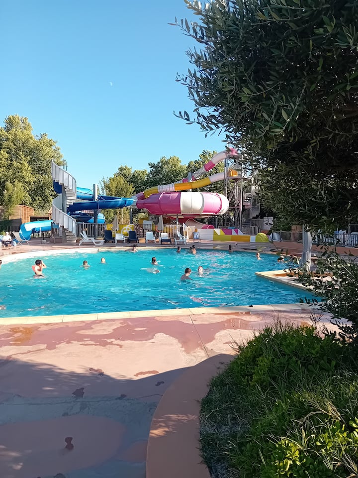 Mobilhome Du Lac - 37m2 - Piscine Chauffée - Cadenet