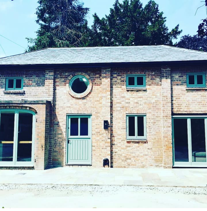 Severn Coach House Shrewsbury - Sleeps 4 - Parking - Shrewsbury