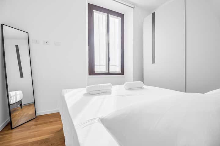 Modern Apt 2min From Station [Centro Monza] - Monza