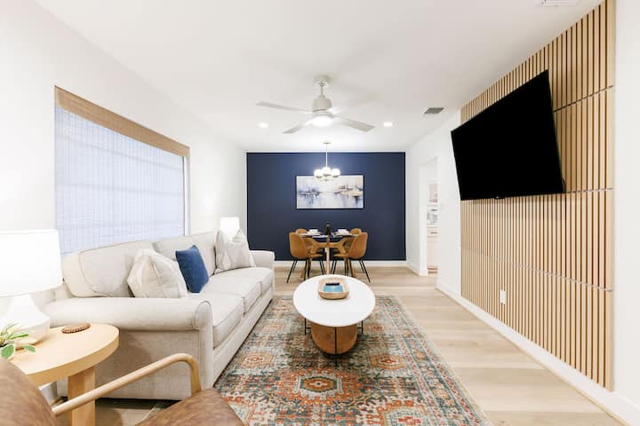 Wind | Unit D | Comfortable | Townhome | Relaxing - 拉巴克