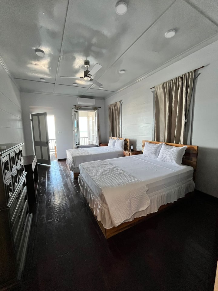 Colonial Bed & Breakfast In Downtown Belize City - Belize