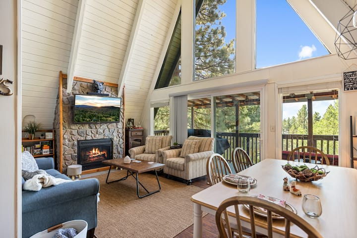 Casa Huntsted A-frame Cabin Near Snow Valley - Running Springs, CA