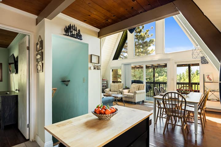 Casa Huntsted A-frame Cabin Near Snow Valley - Running Springs, CA