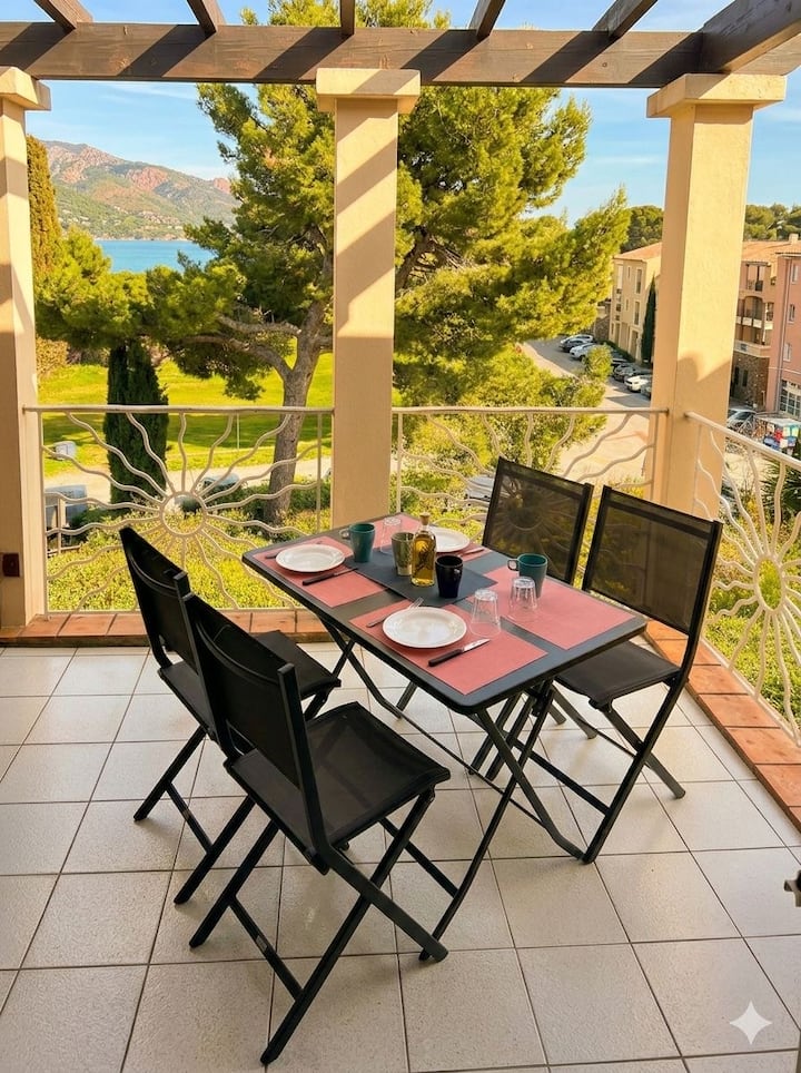 Studio-terrasse Vue Mer-clim-parking-draps Inclus - Saint-Raphaël