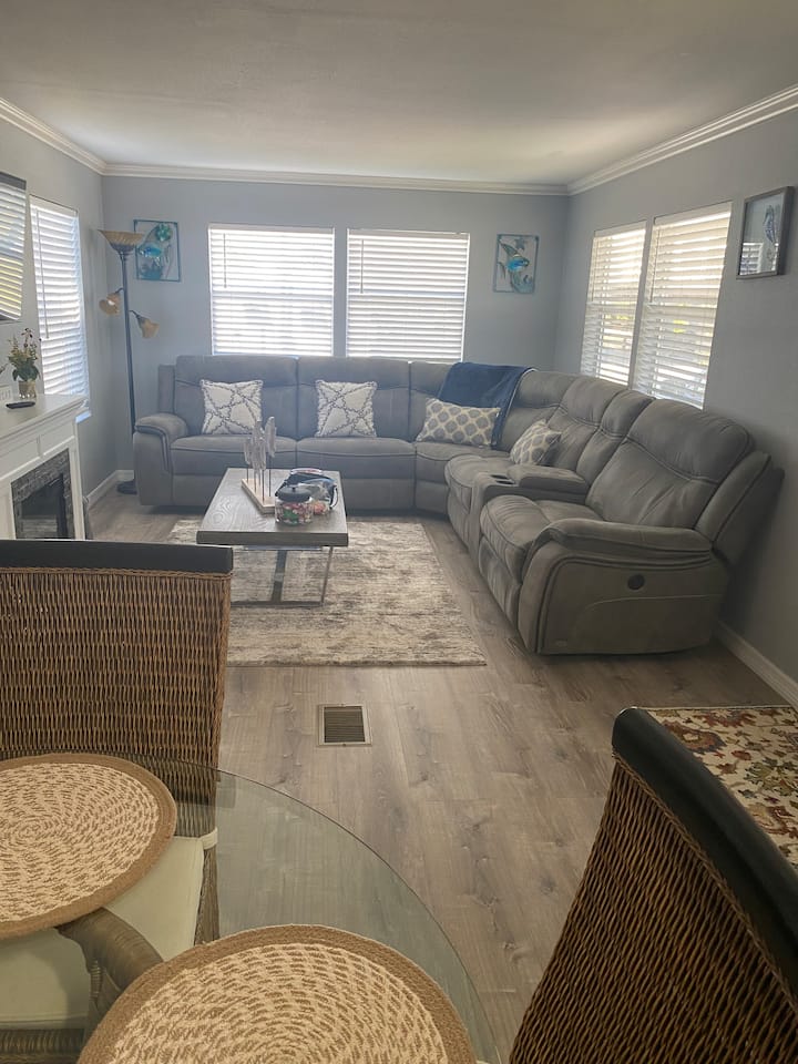 10 Minutes Boat Ride To The Open Gulf Of America - Hudson, FL