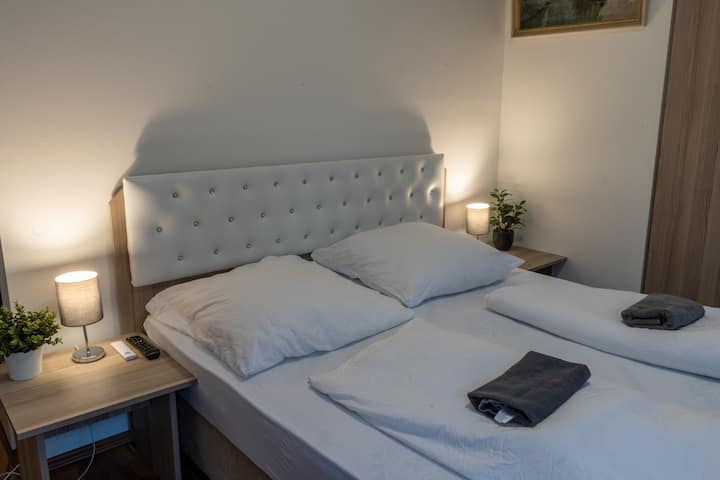 Doppelzimmer Mit Eigenen Bad - Bonn