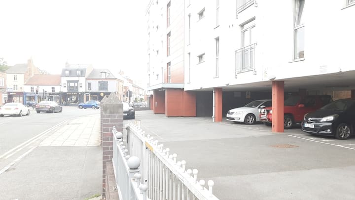 Elegant Three Bedroom Flat. - Darlington