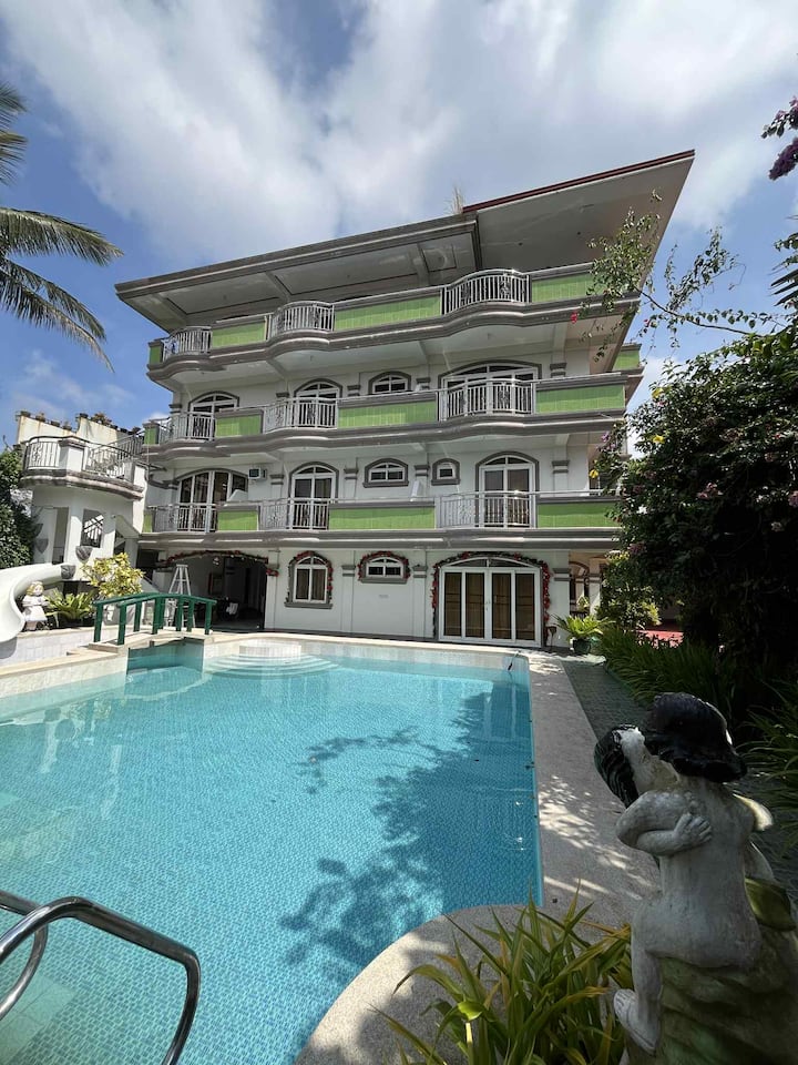 Rest House In Tagaytay - Tagaytay