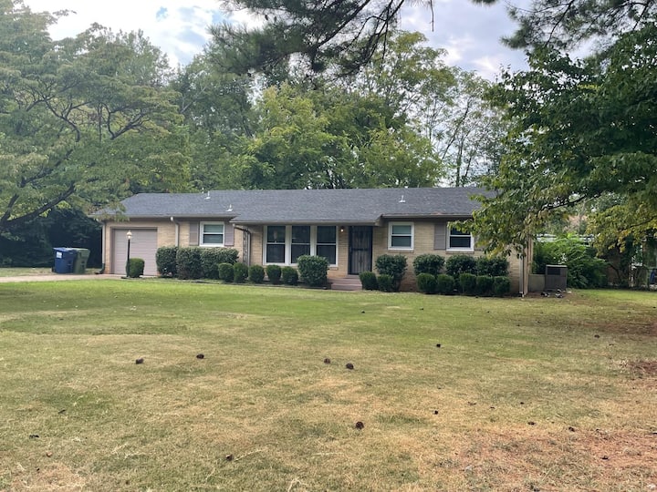 Cozy Home - Huntsville, AL