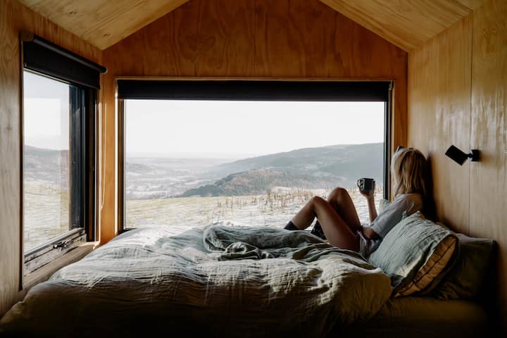 Vega - Off-grid Cabin - Llangollen