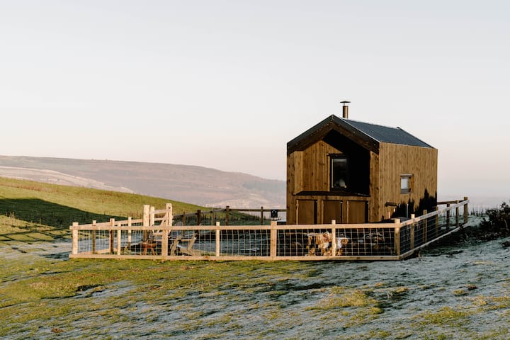 Vega - Off-grid Cabin - Llangollen