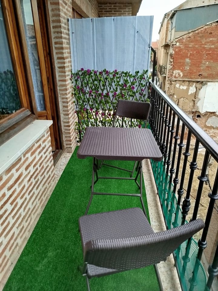 Mika Arévalo - Arévalo