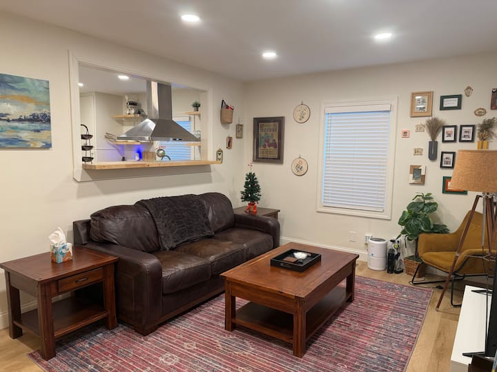 Cozy Escape In The Heart Of East Nashville! - Nashville, TN